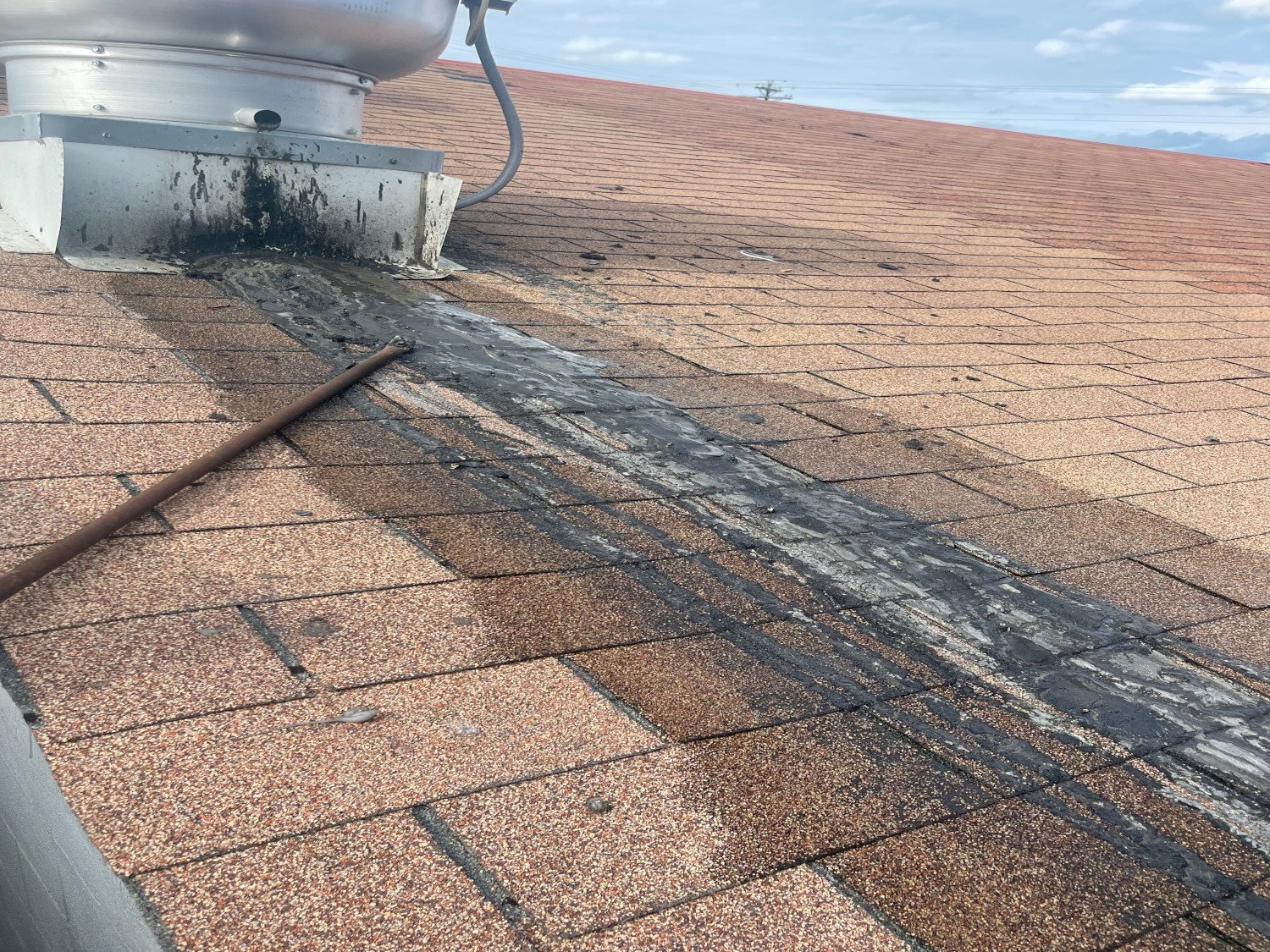 COMMERCIAL ROOFTOP CLEANUP - Mid-South Clean Machine